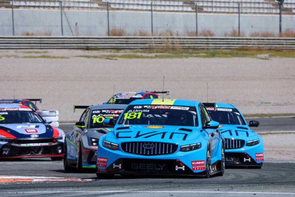 Geely hace historia en Valencia con un triplete de Santiago Urrutia en ...